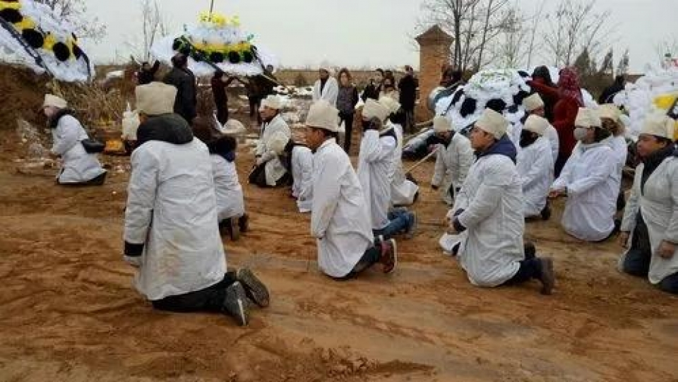 你憑什麼叫我脫帽子？ | 澳門生活誌 | CyberCTM